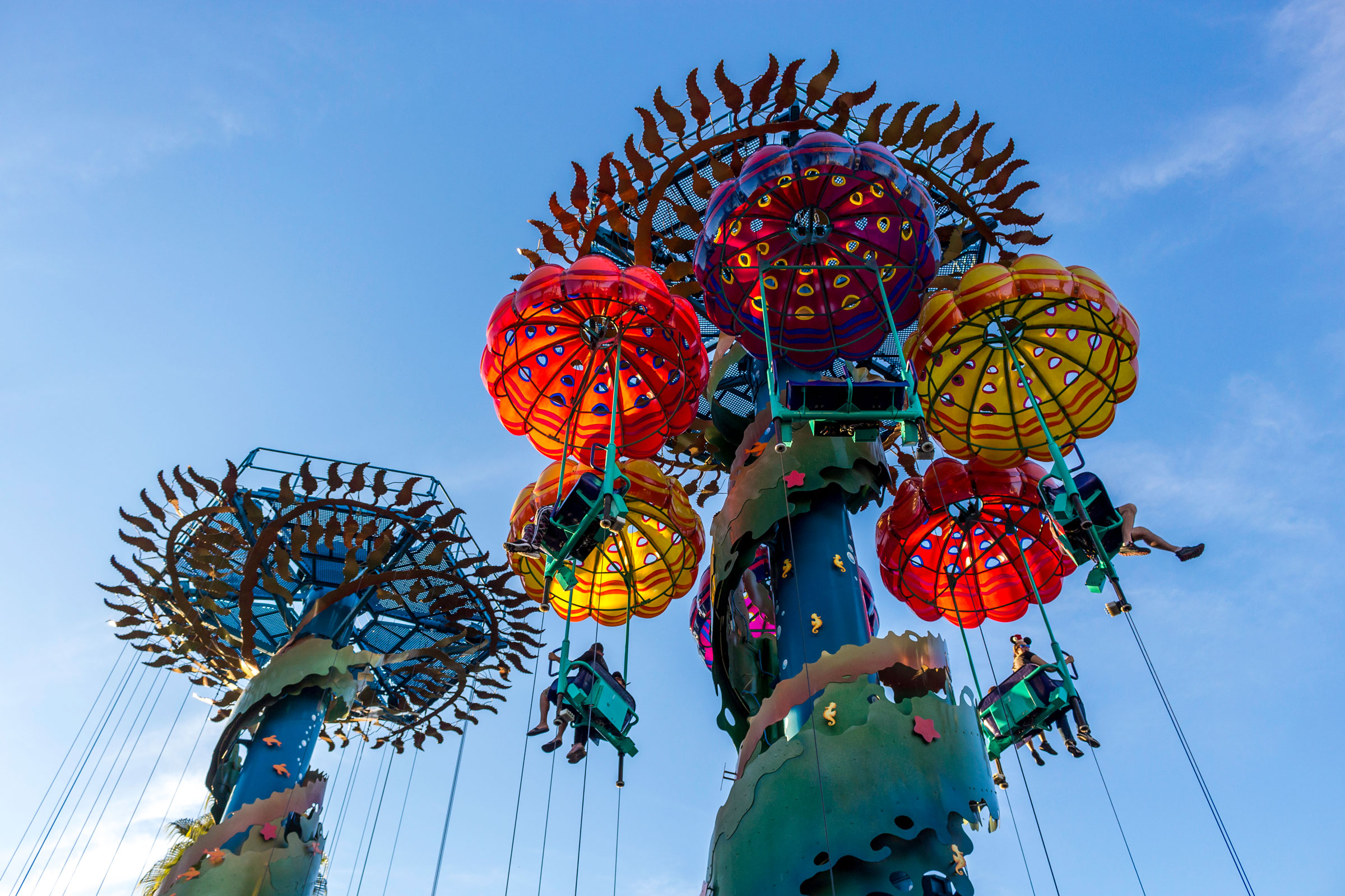 Jumpin’ Jellyfish at Disneyland Resort | Attraction Insight