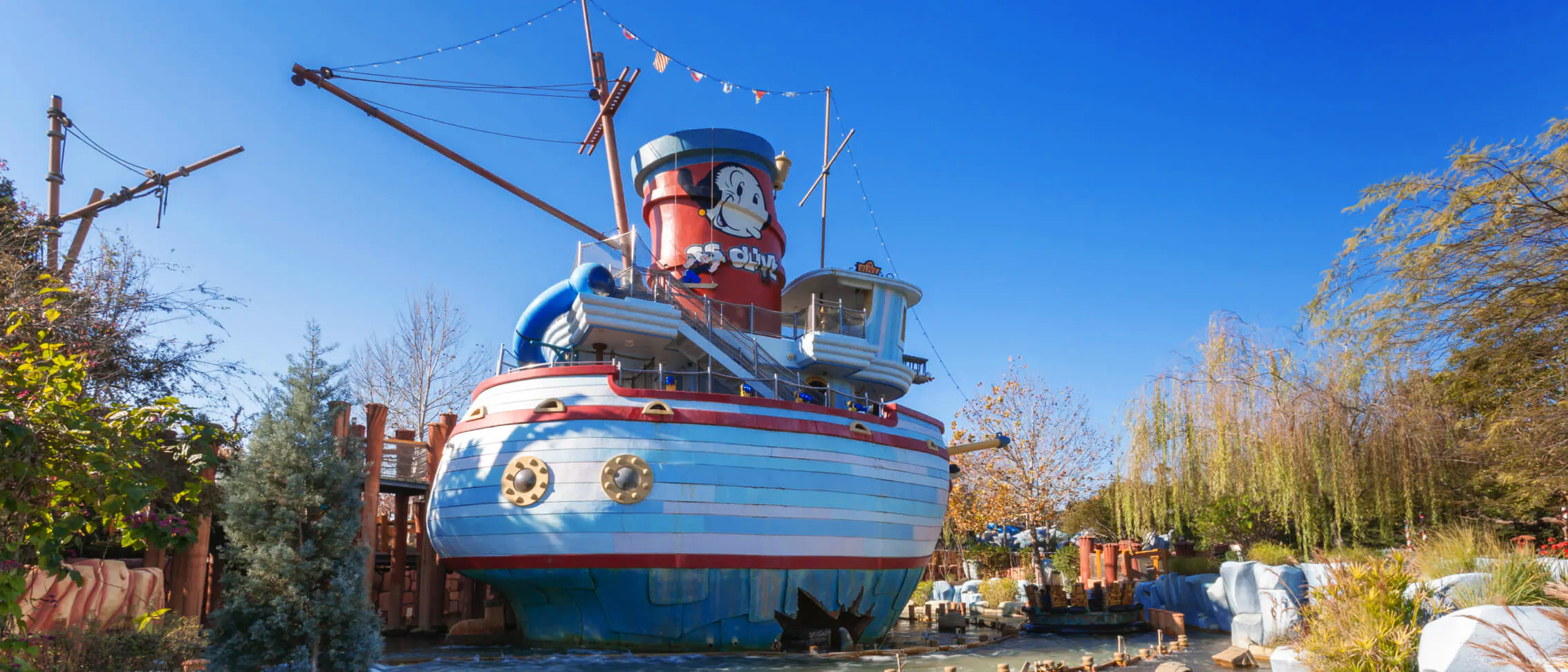 Me Ship, The Olive at Universal Orlando | Attraction Insight