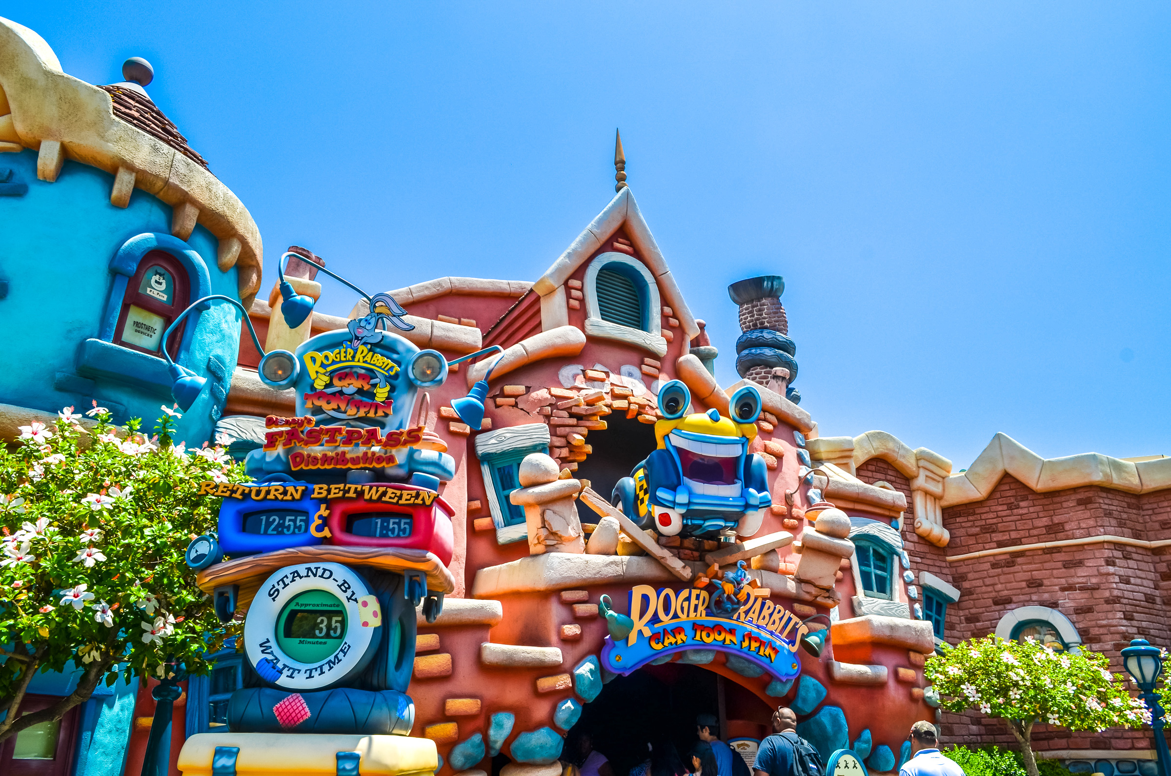 Roger Rabbit’s Car Toon Spin at Disneyland Resort | Attraction Insight