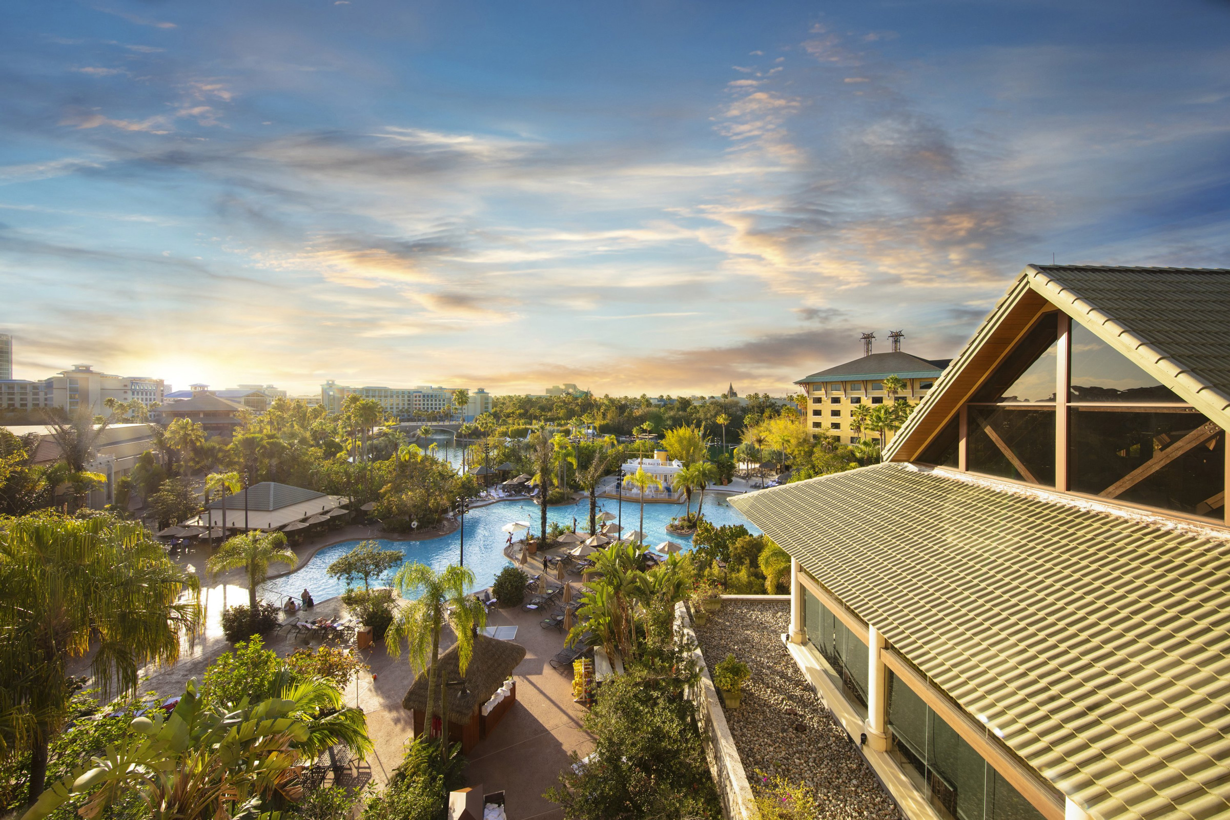 Loews Royal Pacific Resort at Universal Orlando | Attraction Insight
