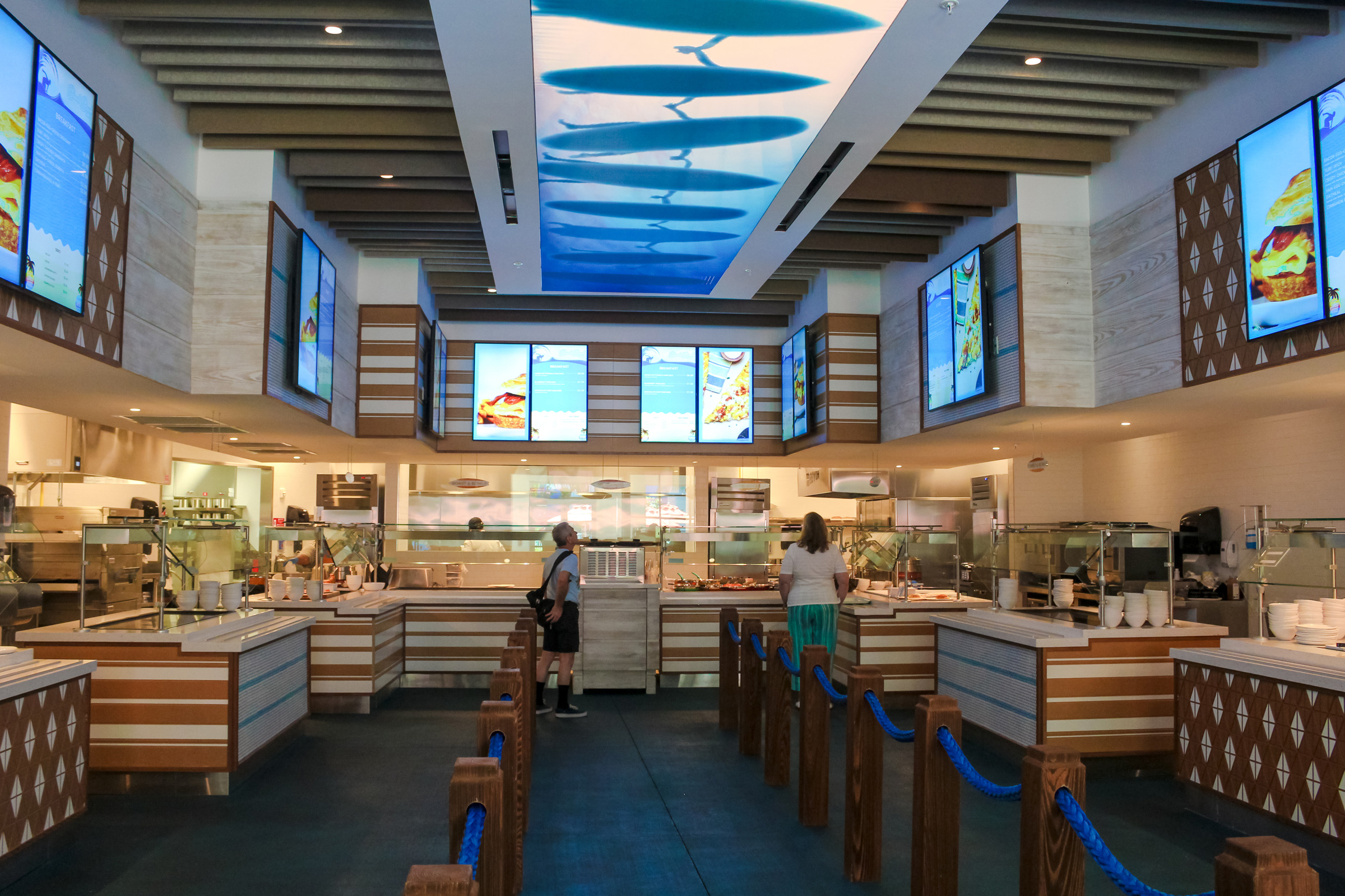 Universal’s Endless Summer Resort – Surfside Inn & Suites at Universal ...