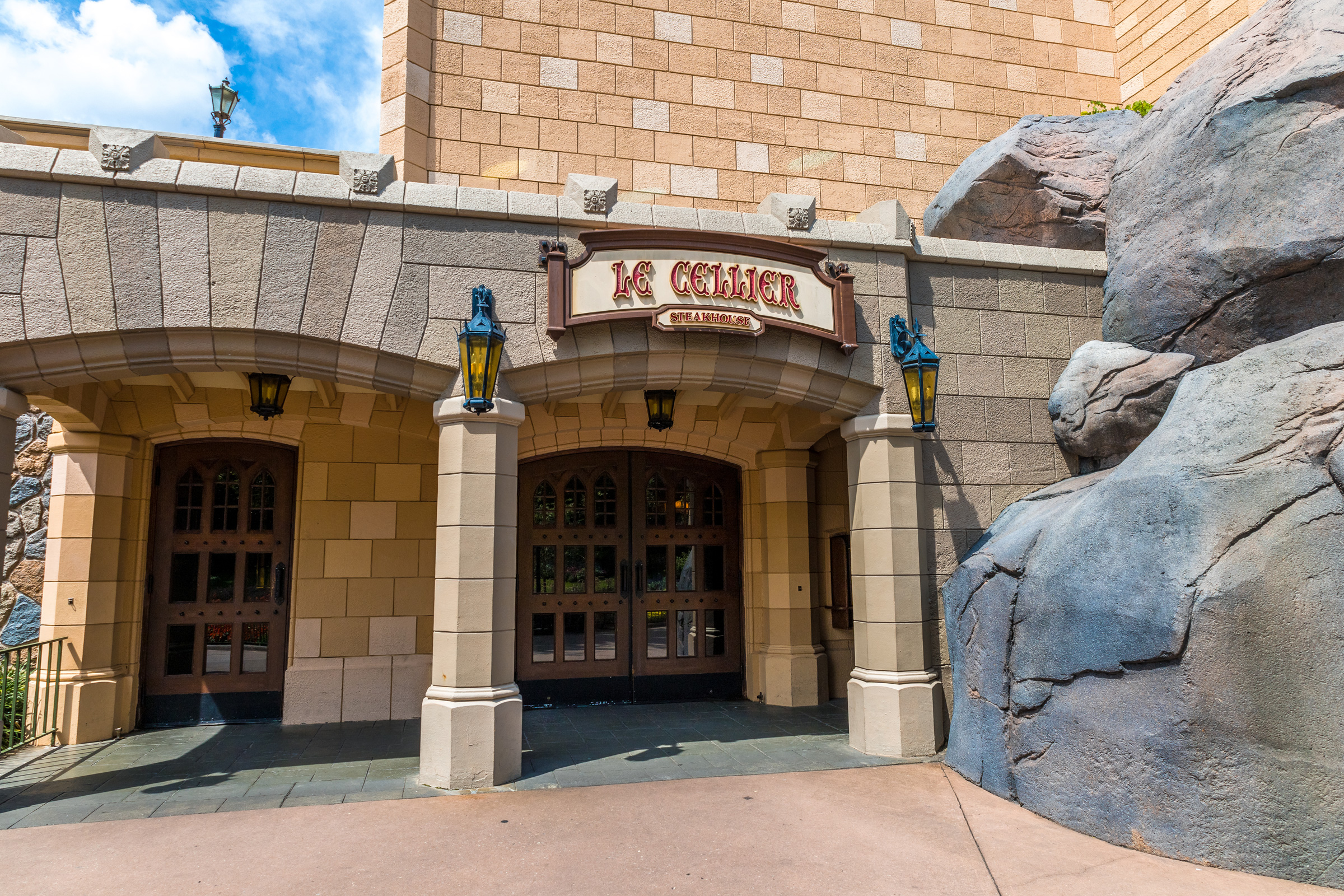 Le Cellier Steakhouse at Walt Disney World | Attraction Insight