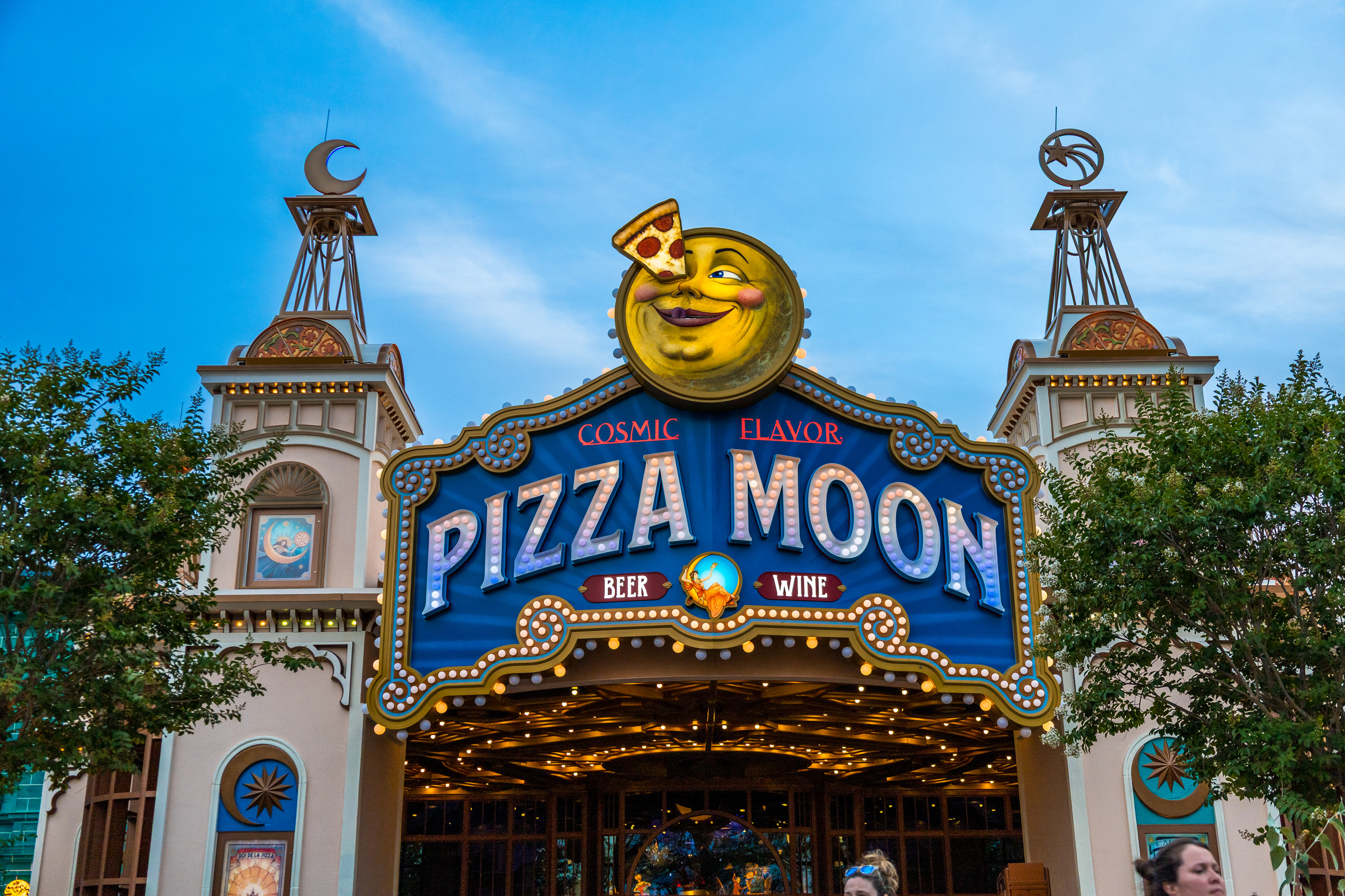 Pizza Moon at Universal Orlando | Attraction Insight