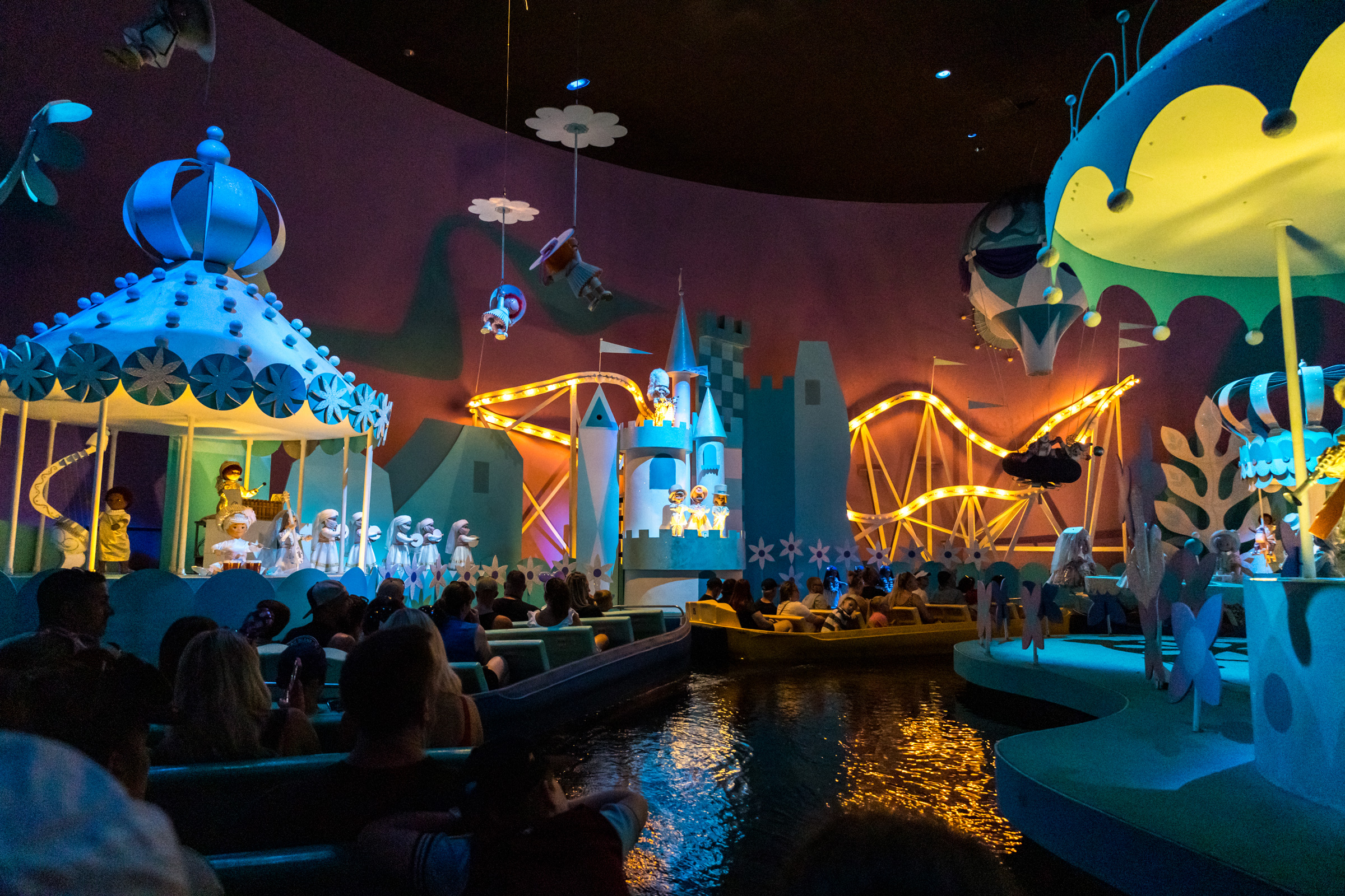 "it's a small world" at Walt Disney World | Attraction Insight